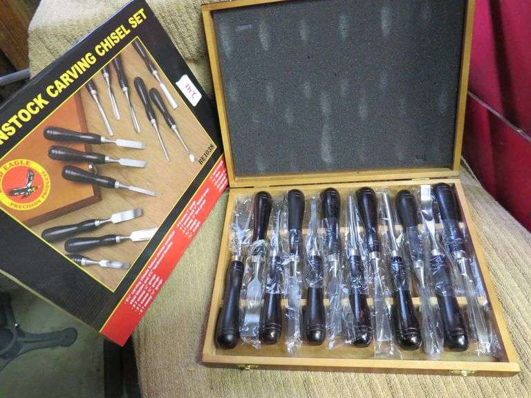 Gunstock Carving Set - Auction Ohio