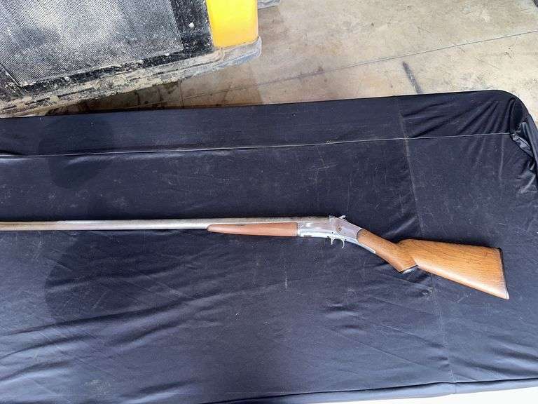 Champion 12 gauge single-shot shotgun - Auction Ohio