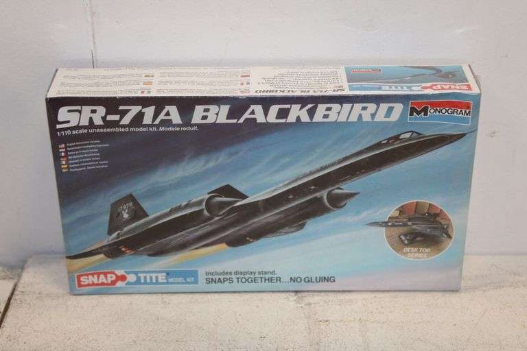 Monogram SR-71A Blackbird Model Kit - Auction Ohio