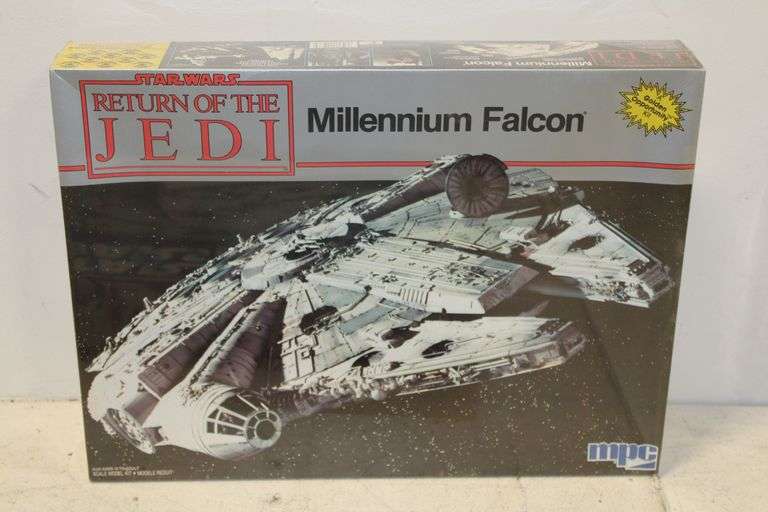 Star Wars Millennium Falcon Model Kit - Auction Ohio