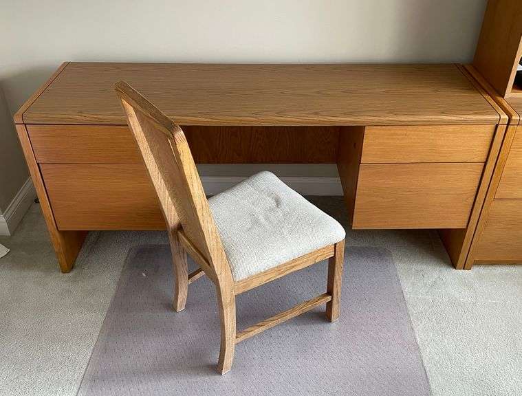 Kimball Wooden Desk - Auction Ohio