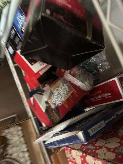 Holiday - Auction Ohio