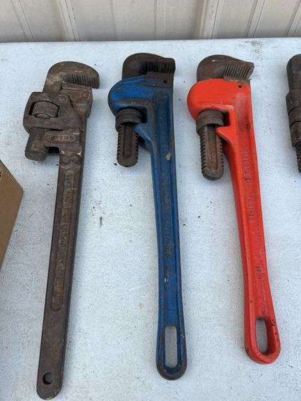 Pipe Wrenches - Auction Ohio