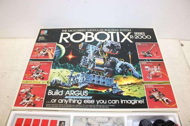Milton Bradley Robotix Kit - Auction Ohio