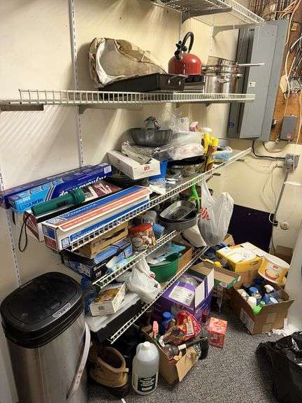 Clean Out Lot - Auction Ohio