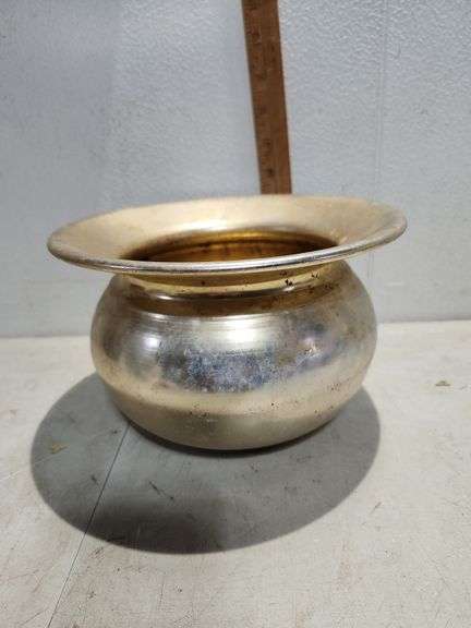 Spittoon 8.5''X5.5'' Made In Hong Kong Believed To Be Aluminum ...
