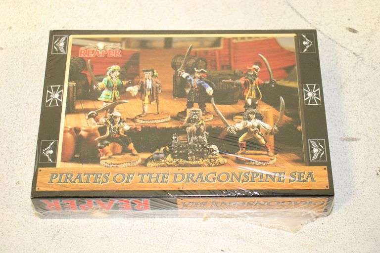 NIB Reaper Pirates Miniatures - Auction Ohio