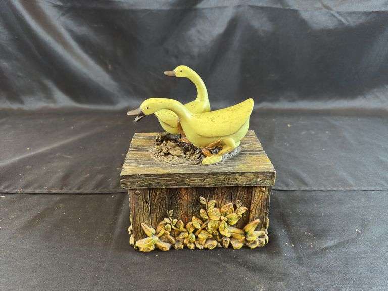 Decorative Goose Box - Auction Ohio