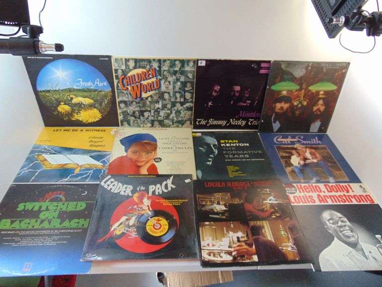 f Lot of (50) Vintage 33 RPM Records In Good Condition - Auction Ohio