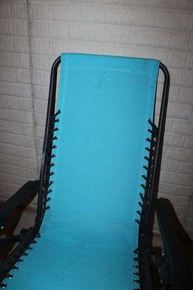 Turquoise Folding Lounge Chair - Auction Ohio