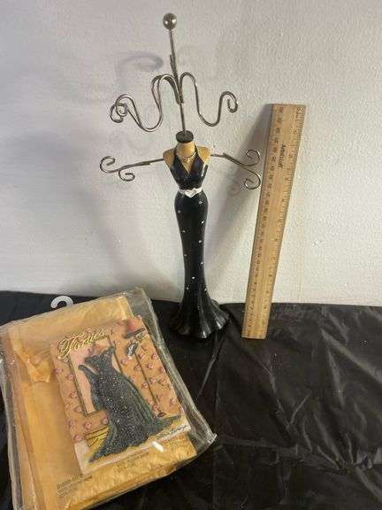 Victoria Springer Wall Décor Art Tiles 3D and jewelry stand - Auction Ohio