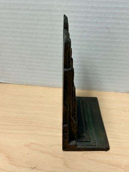 Antique Metal Bookend - Auction Ohio