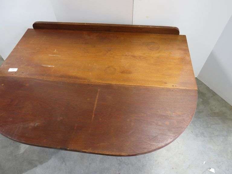 Table - Auction Ohio