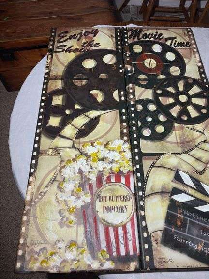 Movie Theme Signs - Auction Ohio