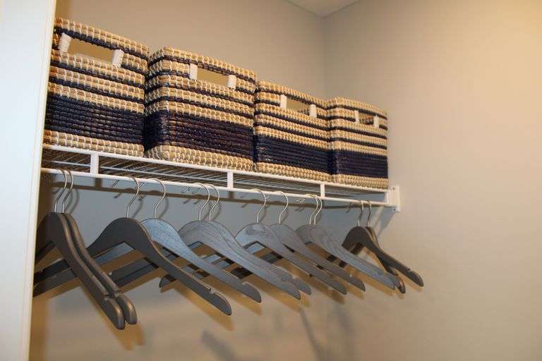 Four Baskets & Hangers - Auction Ohio