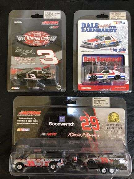 Assorted NASCAR Diecast Collectible Cars - Auction Ohio