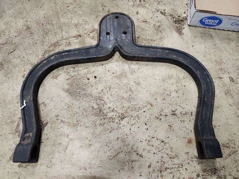 Cast Bell Yoke Over All 18"X16" - Auction Ohio