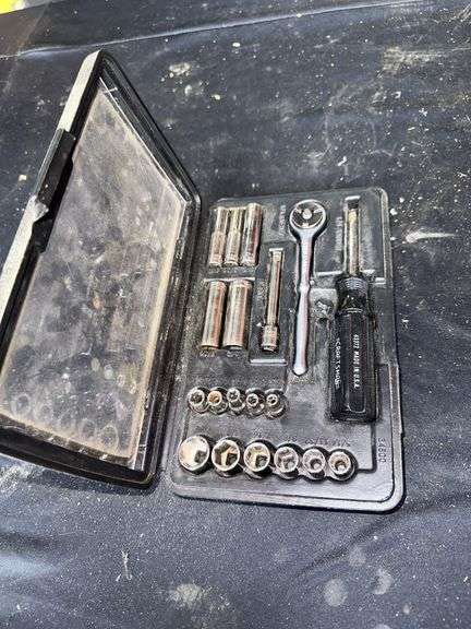 Craftsman Socket Set - Auction Ohio
