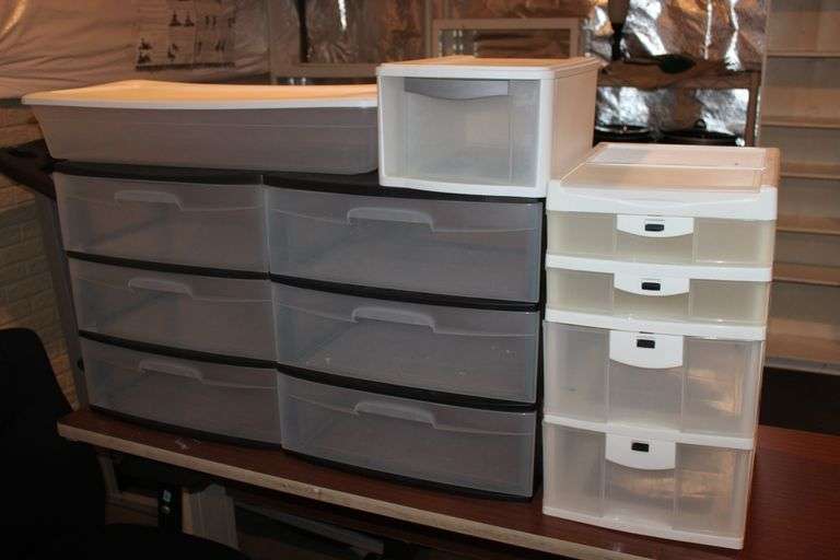 Plastic Storage Drawers & Tote - Auction Ohio