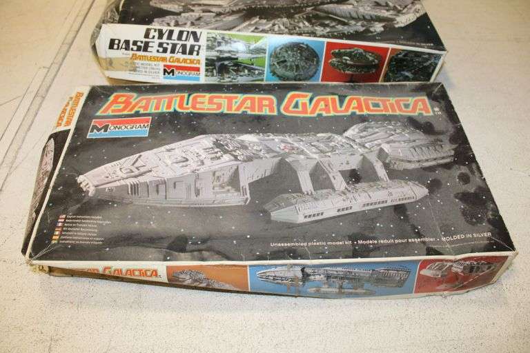 Battlestar Galactica Kits - Auction Ohio