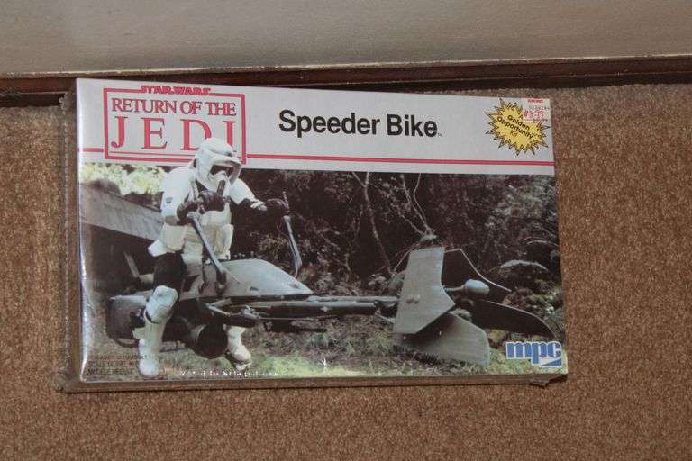 Star Wars Return of The Jedi Speeder Bike Model Kit - Auction Ohio
