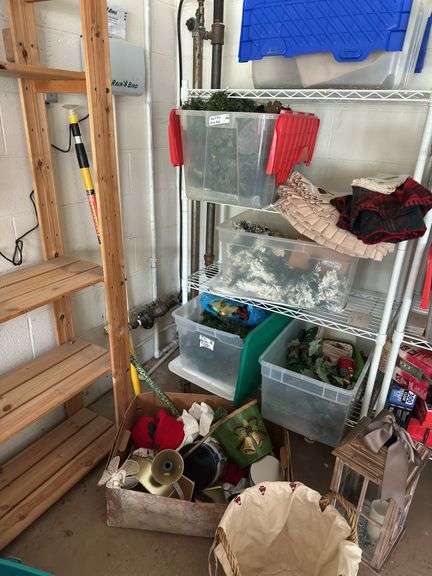 Holiday - Auction Ohio