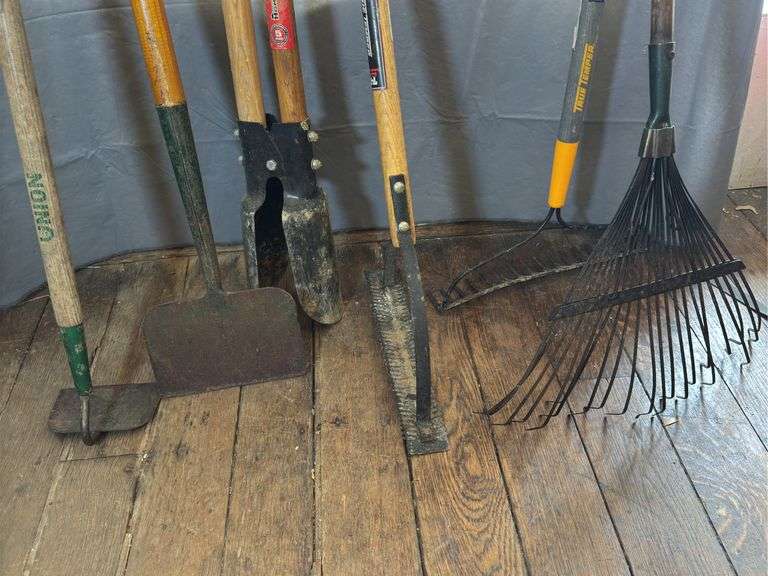 Long Handled Tool Lot - Auction Ohio