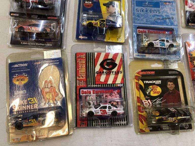 Assorted NASCAR Diecast Cars - Auction Ohio