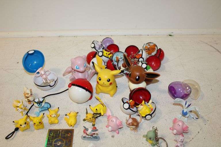 Pokémon Miniatures - Auction Ohio