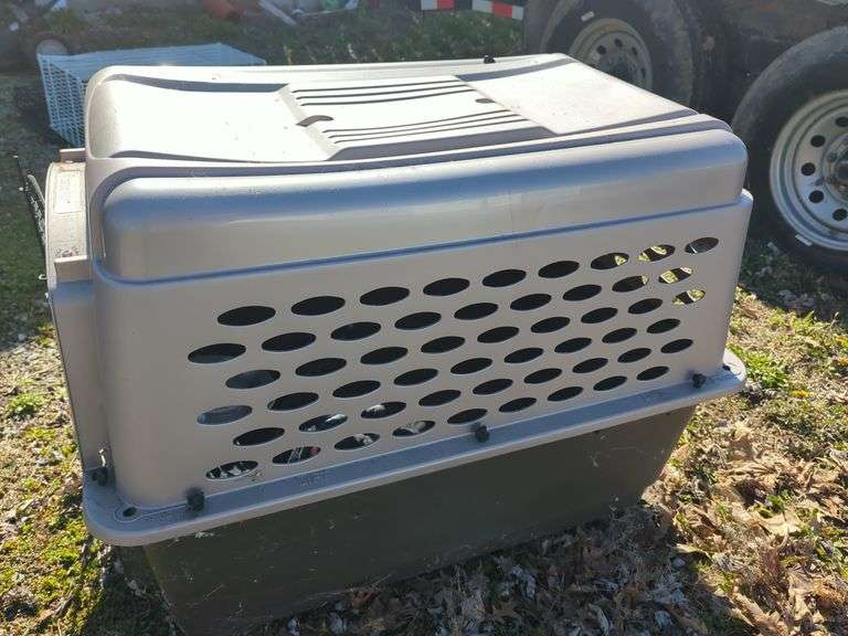 Medium animal crate - Auction Ohio