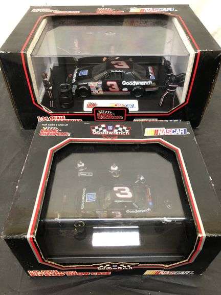 Dale Earnhardt Pit Stop Showcase - Auction Ohio