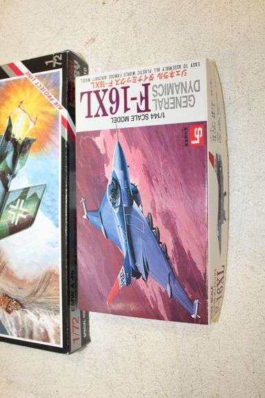 Vintage Model Aircraft Kits - Auction Ohio