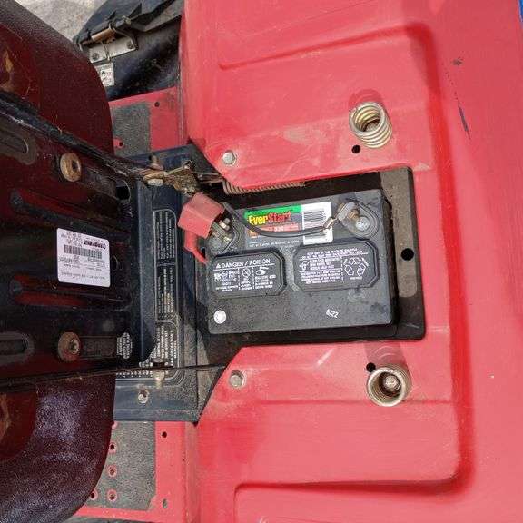 Troy-Bilt Pony riding lawn mower - Auction Ohio