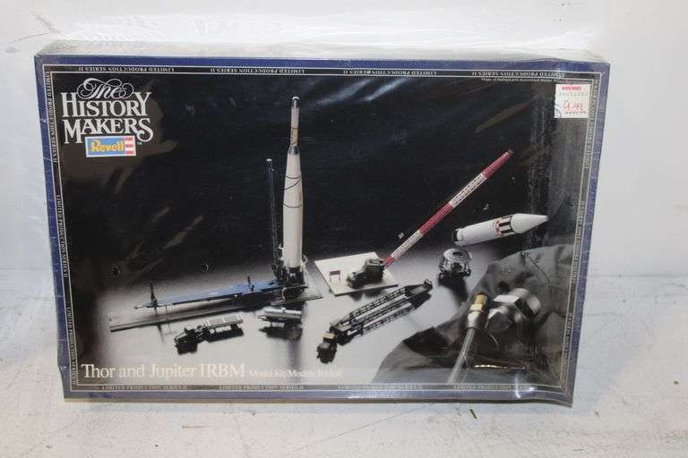 Revell Thor & Jupiter Model Kit - Auction Ohio