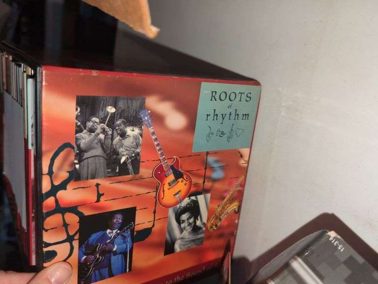 Roots and Rythem CD Collections - Auction Ohio