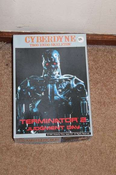 Terminator 2 Judgement Day Cyberdyne Model Kit - Auction Ohio