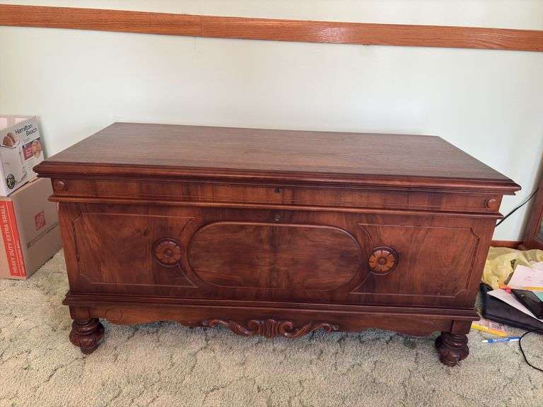 Lane Burl Walnut Cedar Chest - Auction Ohio