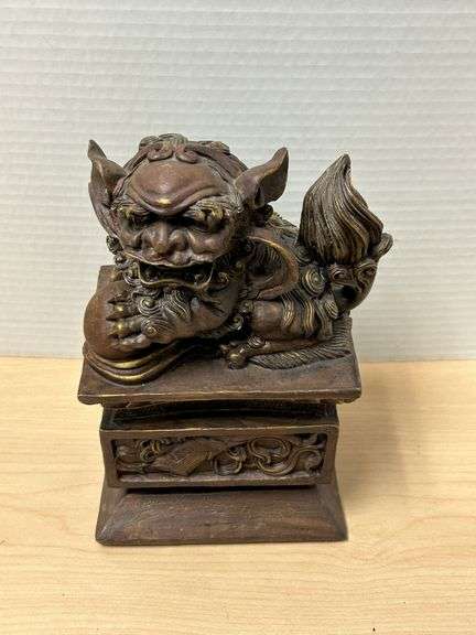 Foo Dog Statue - Auction Ohio
