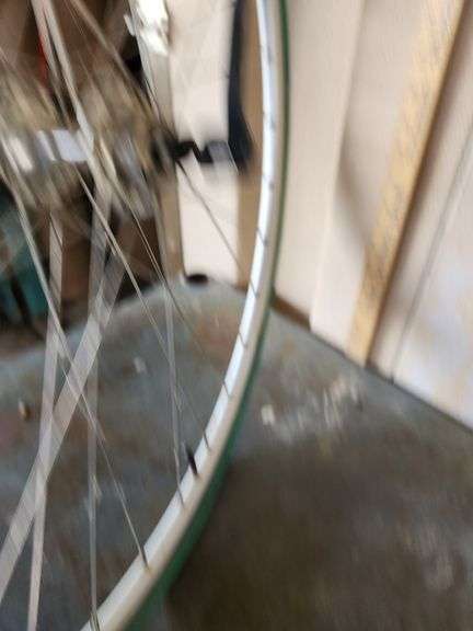 Pair Of Sun Rims ME14A Bike Wheels With Tubes - Auction Ohio