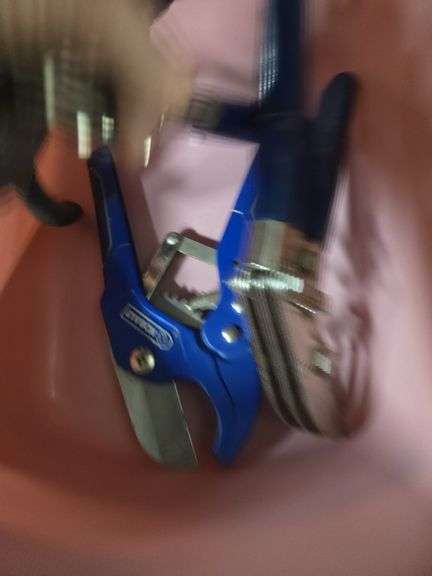 Assorted tools - Auction Ohio