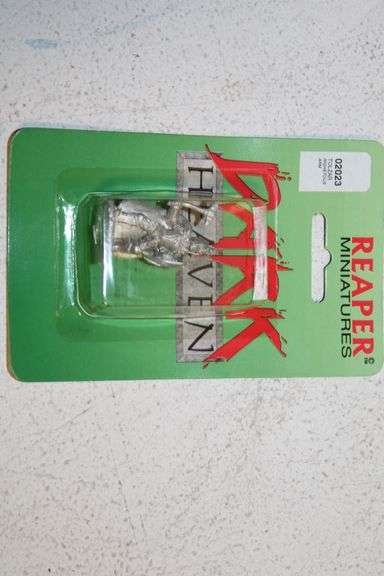 Dark Heaven Reaper Tolzar Righteous Arm Die-Cast Figures - Auction Ohio