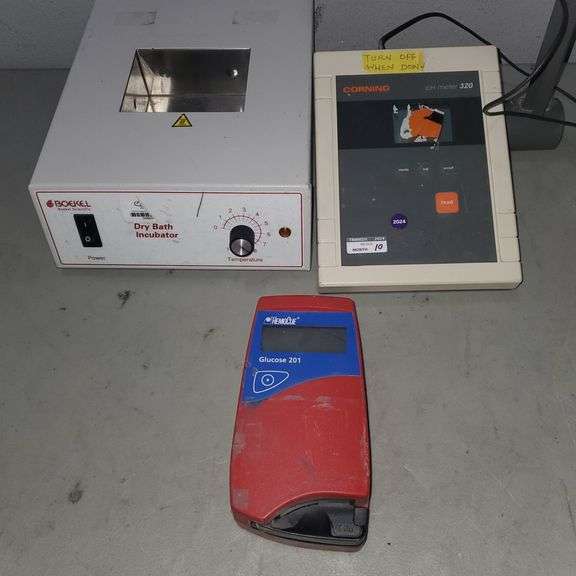 Boekel Dry Bath Incubator, HemoCue Glucose 201, Corning pH meter 320 ...