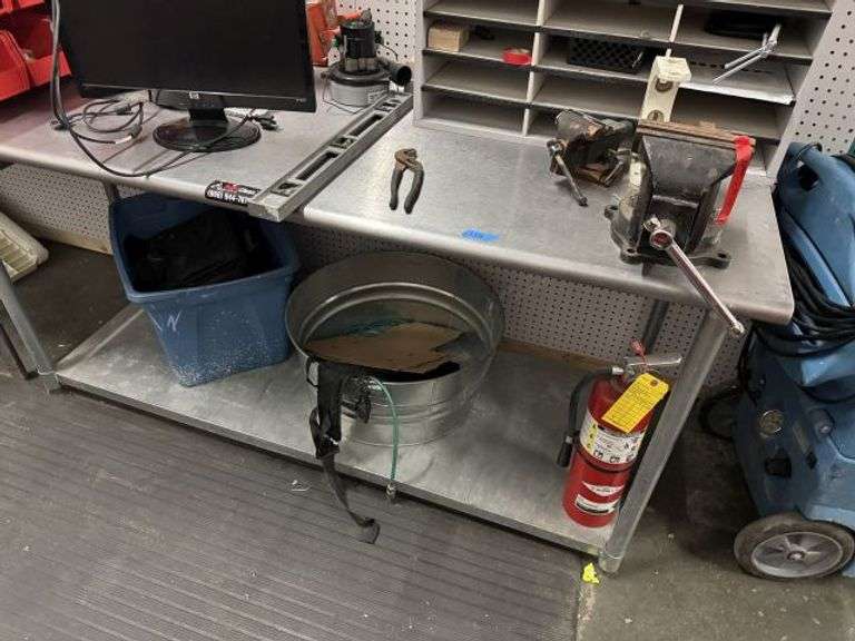 Workbench Contents - Auction Ohio