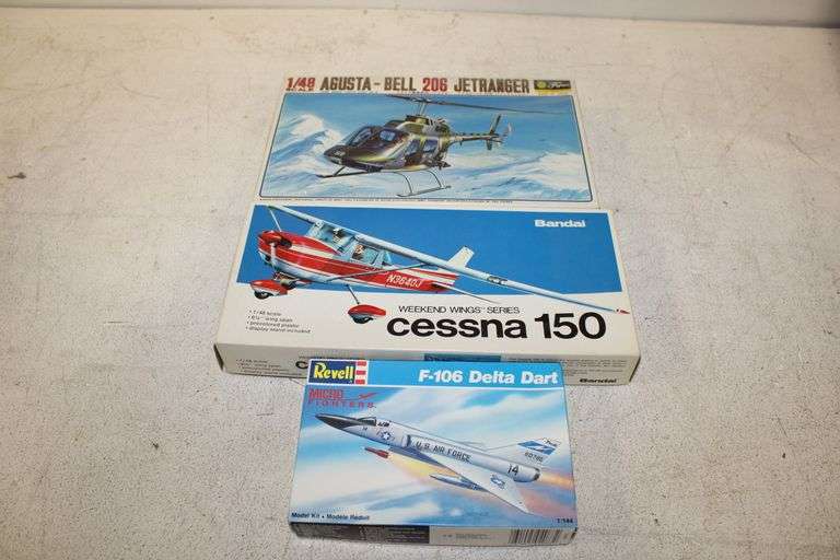 Vintage Aircraft Model Kits - Auction Ohio