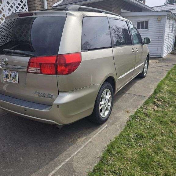 2004 Toyota Sienna XLE AWD VAN - Auction Ohio