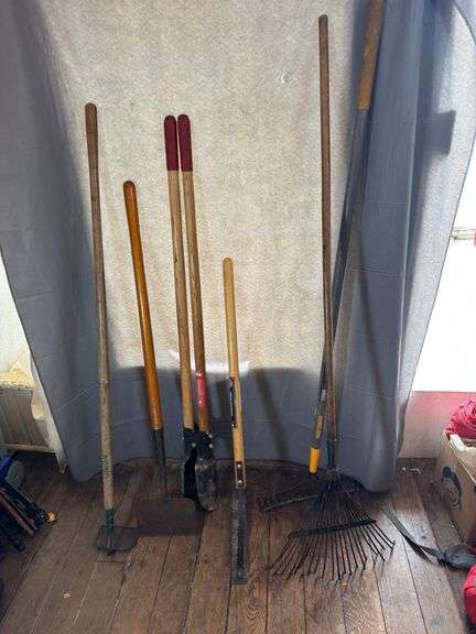 Long Handled Tool Lot - Auction Ohio