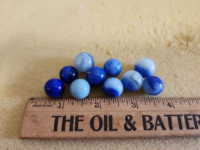 10 Vintage Blue Marbles - Auction Ohio