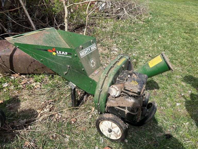 Mighty Mac Leaf Shredder - Auction Ohio