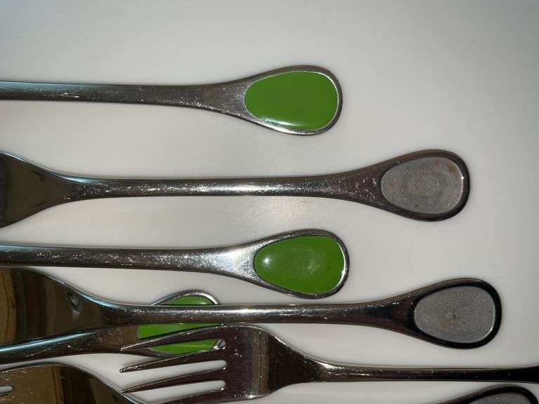 Furst Firosil “Happy Day” Green Enamel Flatware with Utensil Holder ...