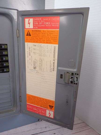 QOC24USquare D Electric Fuse box Load Center w/10 20amp fuses ...